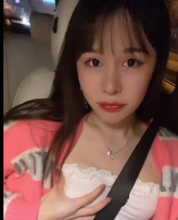 TS张思妮 国产TS系列 肤白貌美的张思妮店里G女闺蜜 [1V-678M] - 发现者资源网