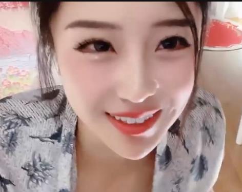 Jennyjoice-门票房剧情扮演空姐晋升-机长要好处~ [1V-1.2G] - 发现者资源网